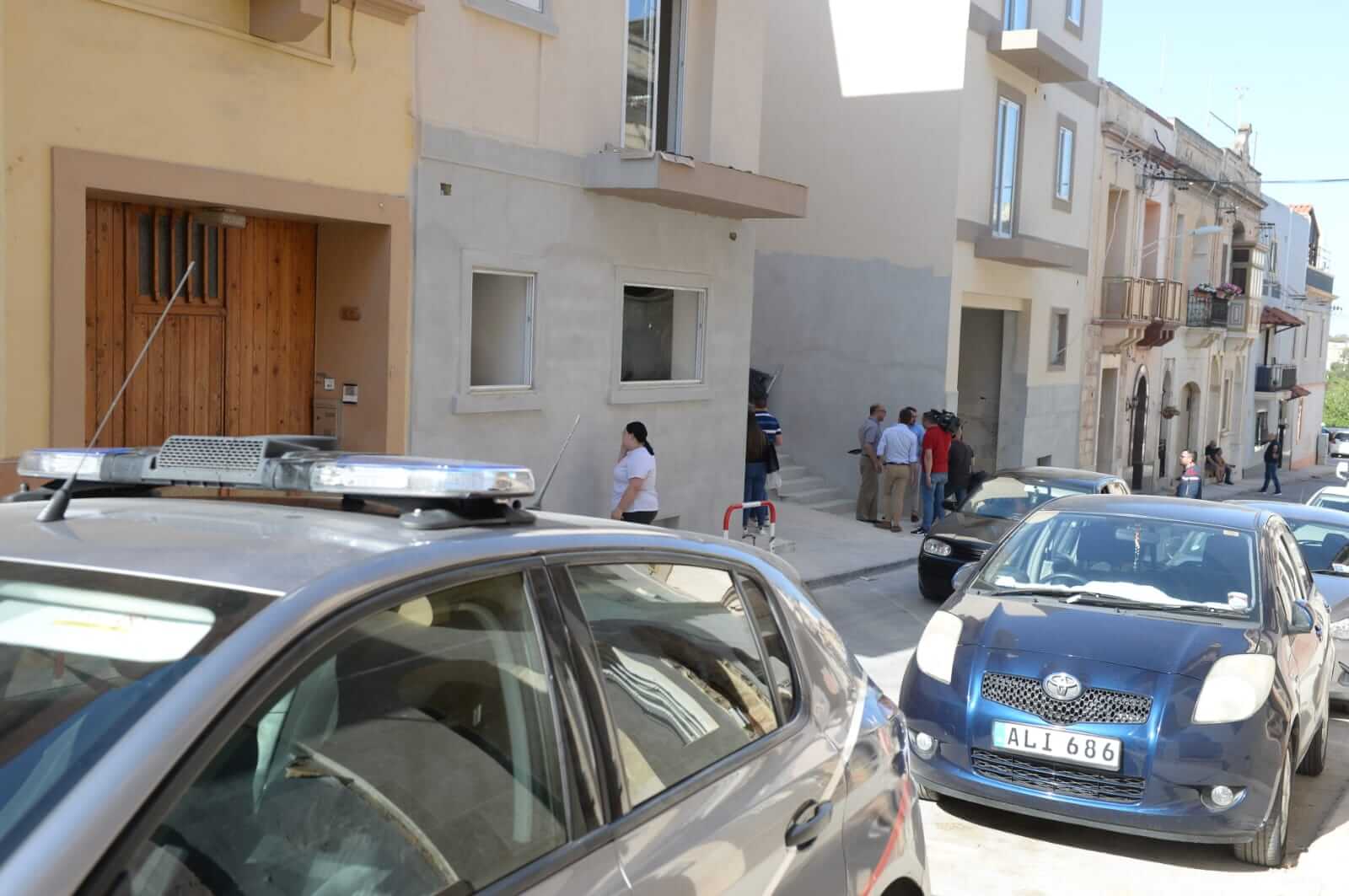 Ara Mara Tmut Wara Li Waqgħet Minn Għoli Fsit Ta Kostruzzjoni Fil
