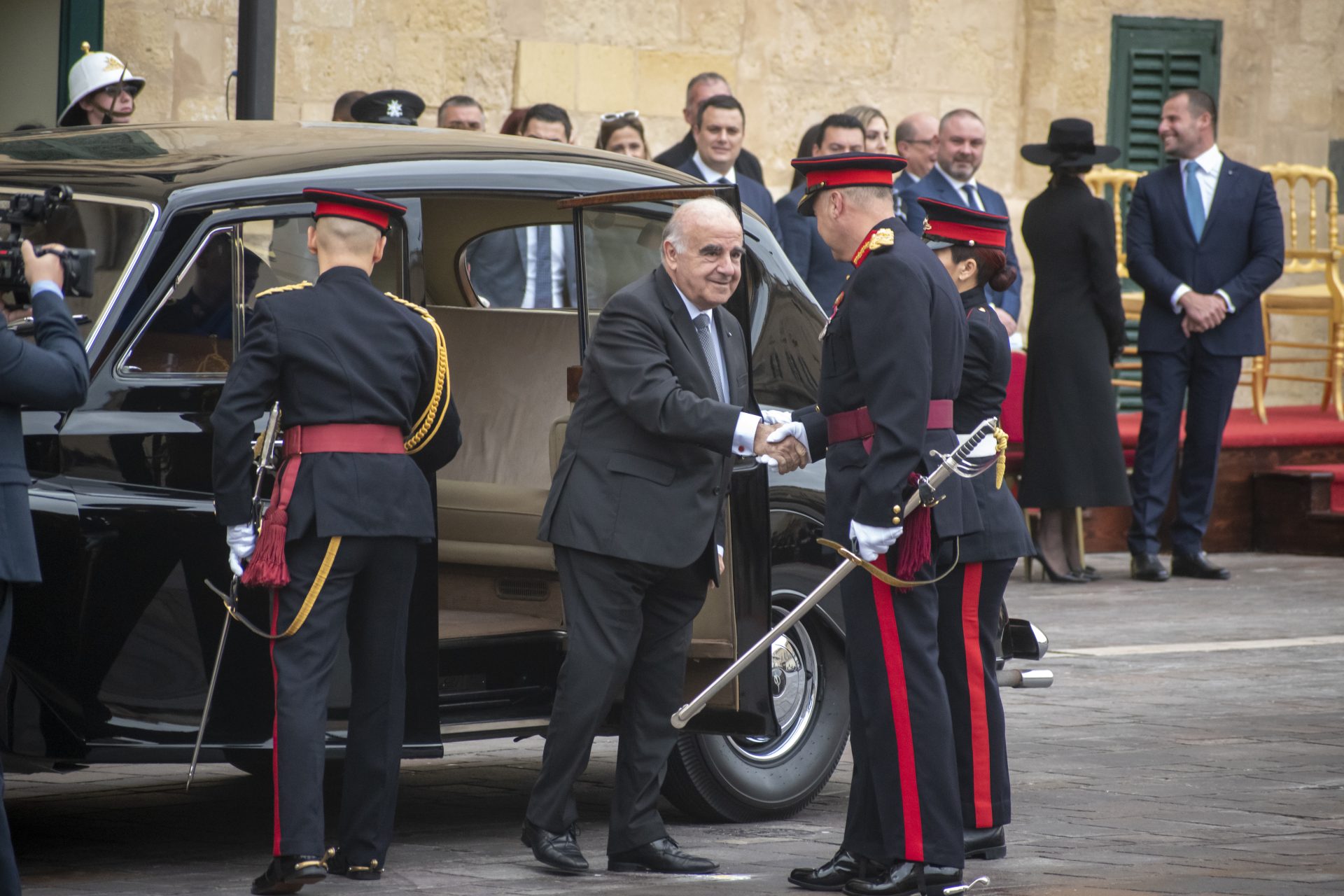 Ritratti meħudin waqt iċ-ċerimonja ta' Jum ir-Repubblika - Fotografu ...