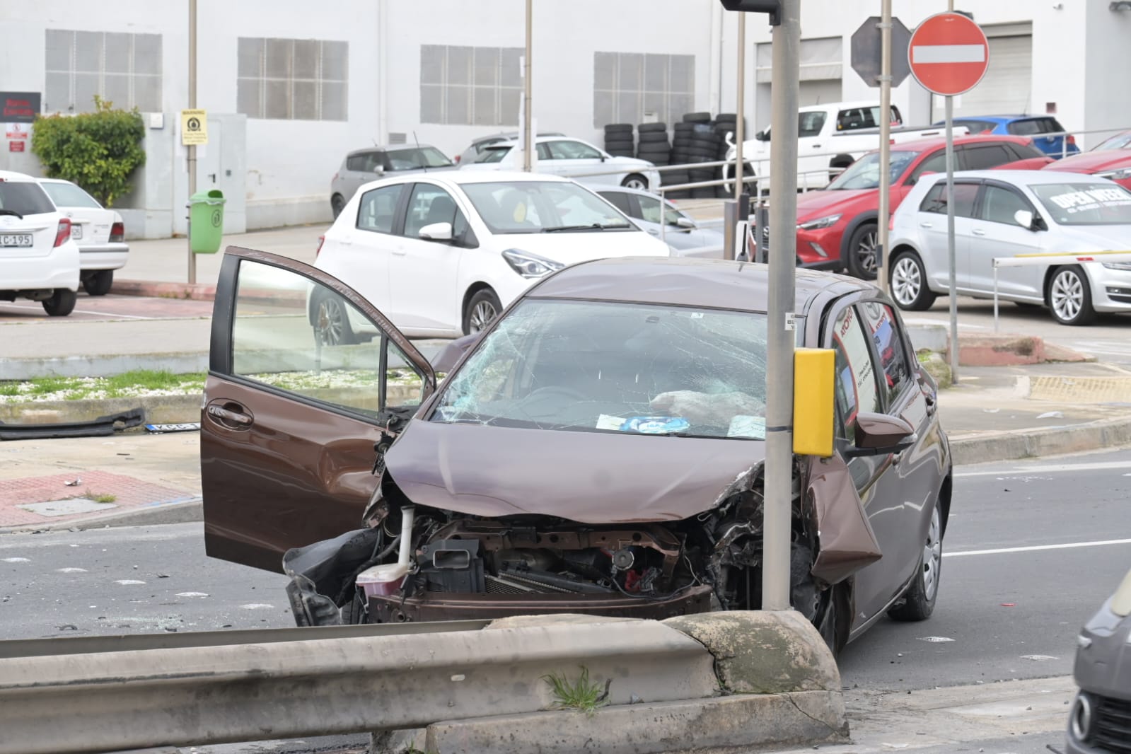 Raġel l-isptar wara li ħabat ma' arblu tad-dawl - talk.mt Raġel l-isptar wara li ħabat ma' arblu tad-dawl - talk.mt