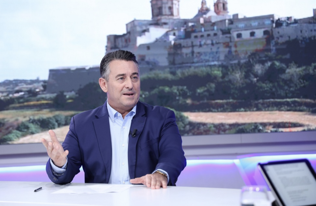 “Aħna biss qegħdin hemm għall-poplu Malti mingħajr interessi personali ...