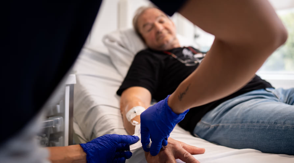 Diversi professjonisti madwar id-dinja bdew jittestjaw l-ewwel vaċċin ...