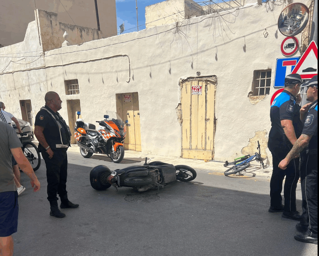 Ġuvni ta’ 14 -il sena u raġel bi ġrieħi gravi wara inċident bejn mutur ...