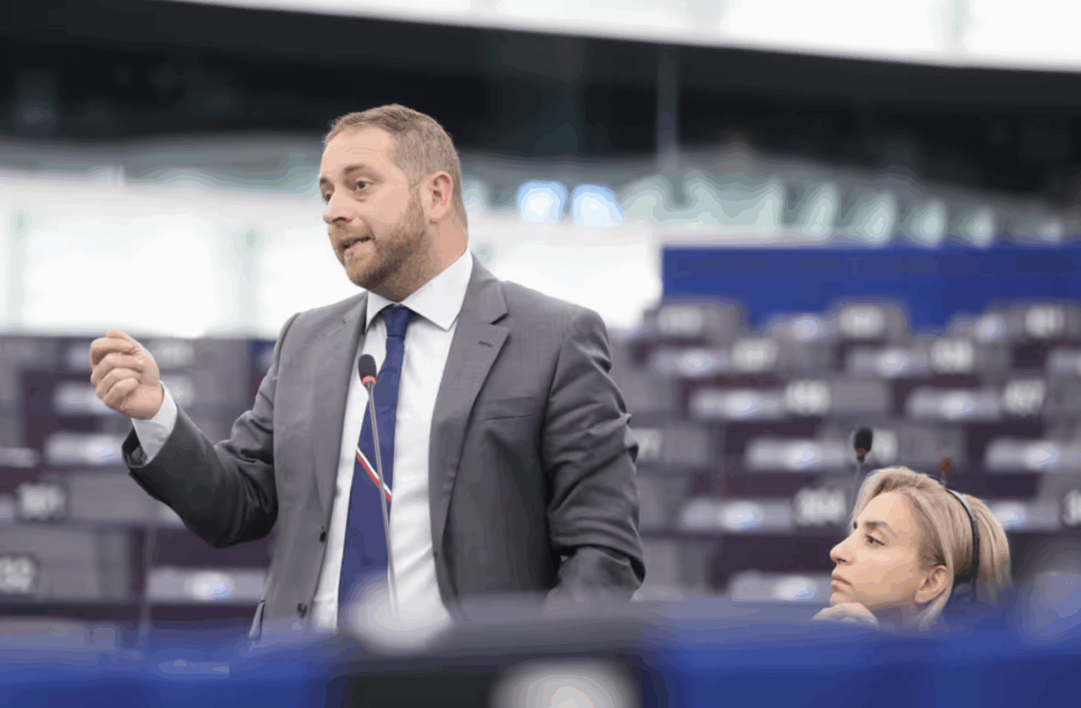 In-negozji Ewropej jibbenefikaw aktar b’regoli tad-data aktar sempliċi ...